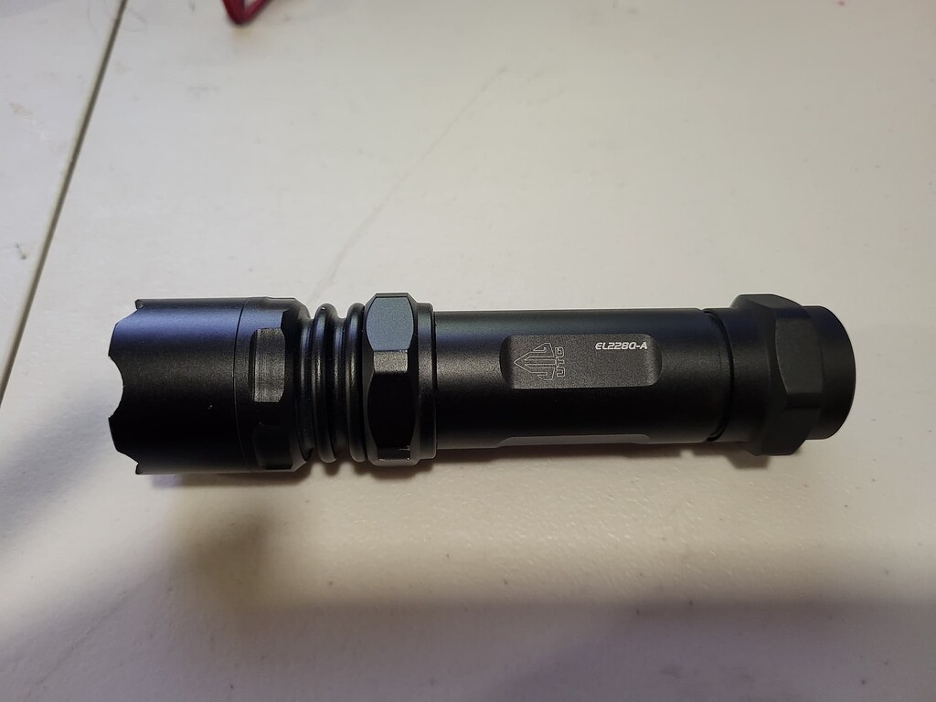 Help identifying obscure flashlight - CR123A Flashlights - BudgetLightForum.com