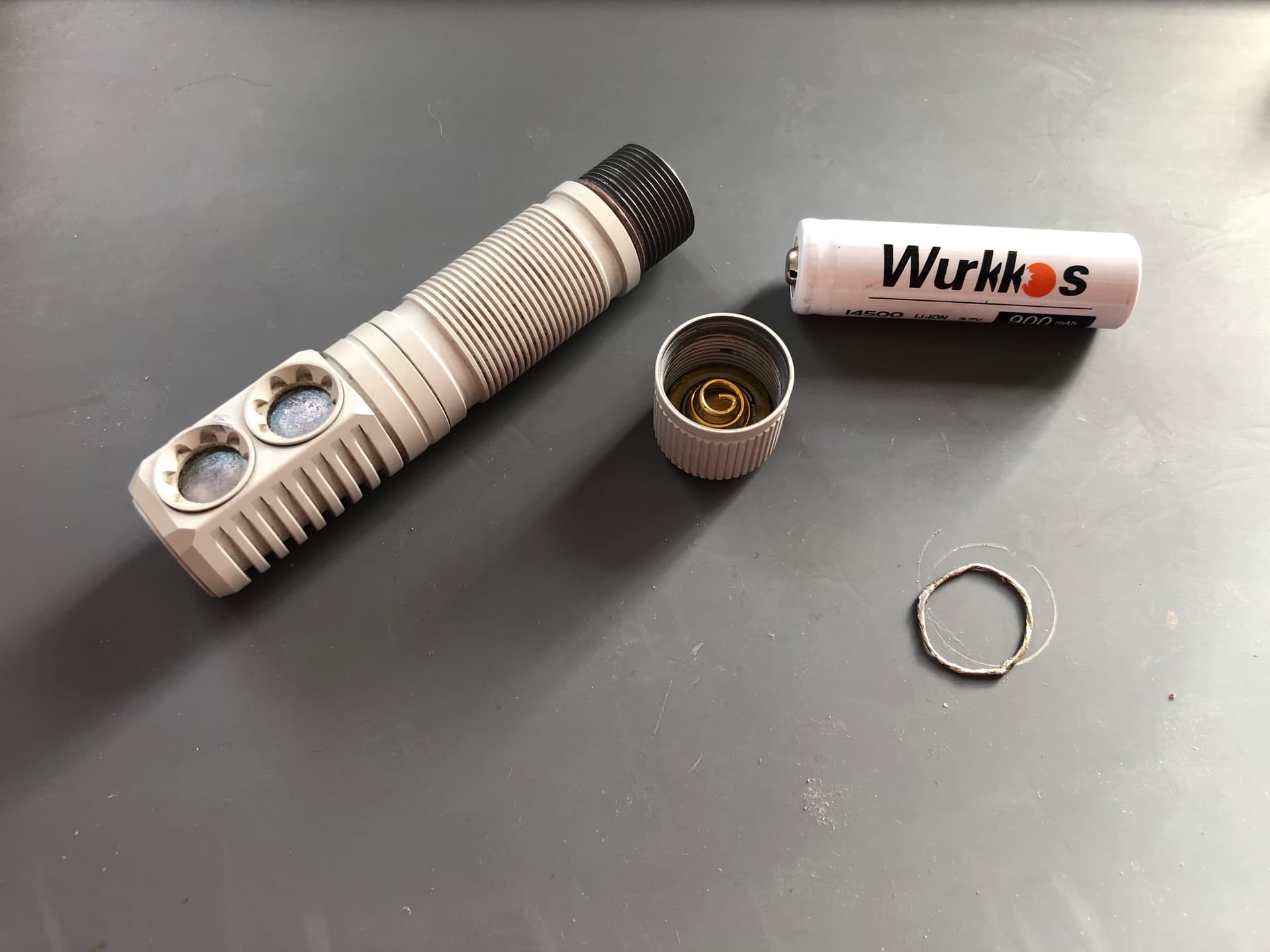 14500 light, anduril, tail switch, pokelit sized? - 1 x AA / 1 x 14500 ...