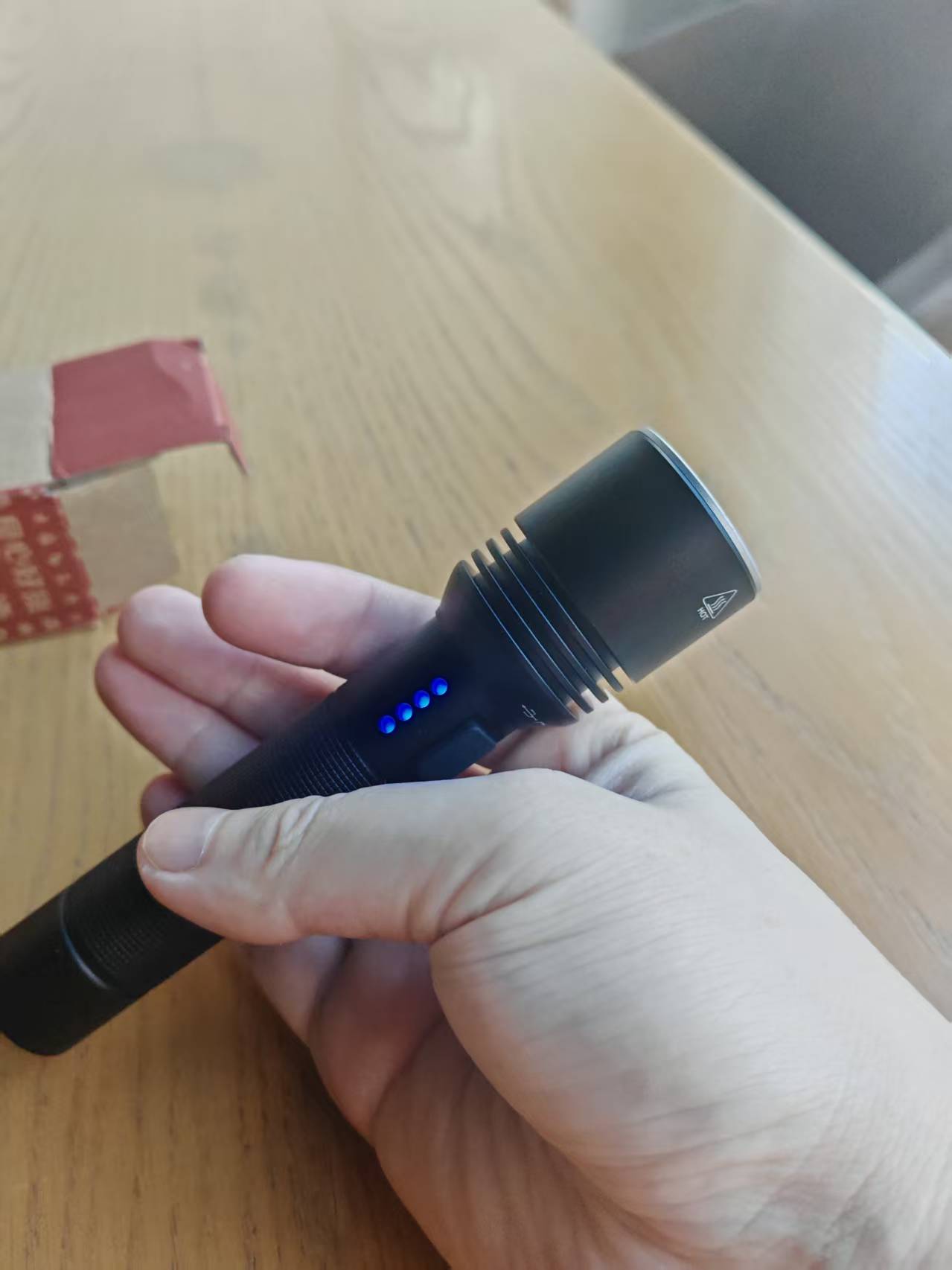 OSRAM P8 led chip, 500 lumen 5 hours battery life, only need $7 - LED ...